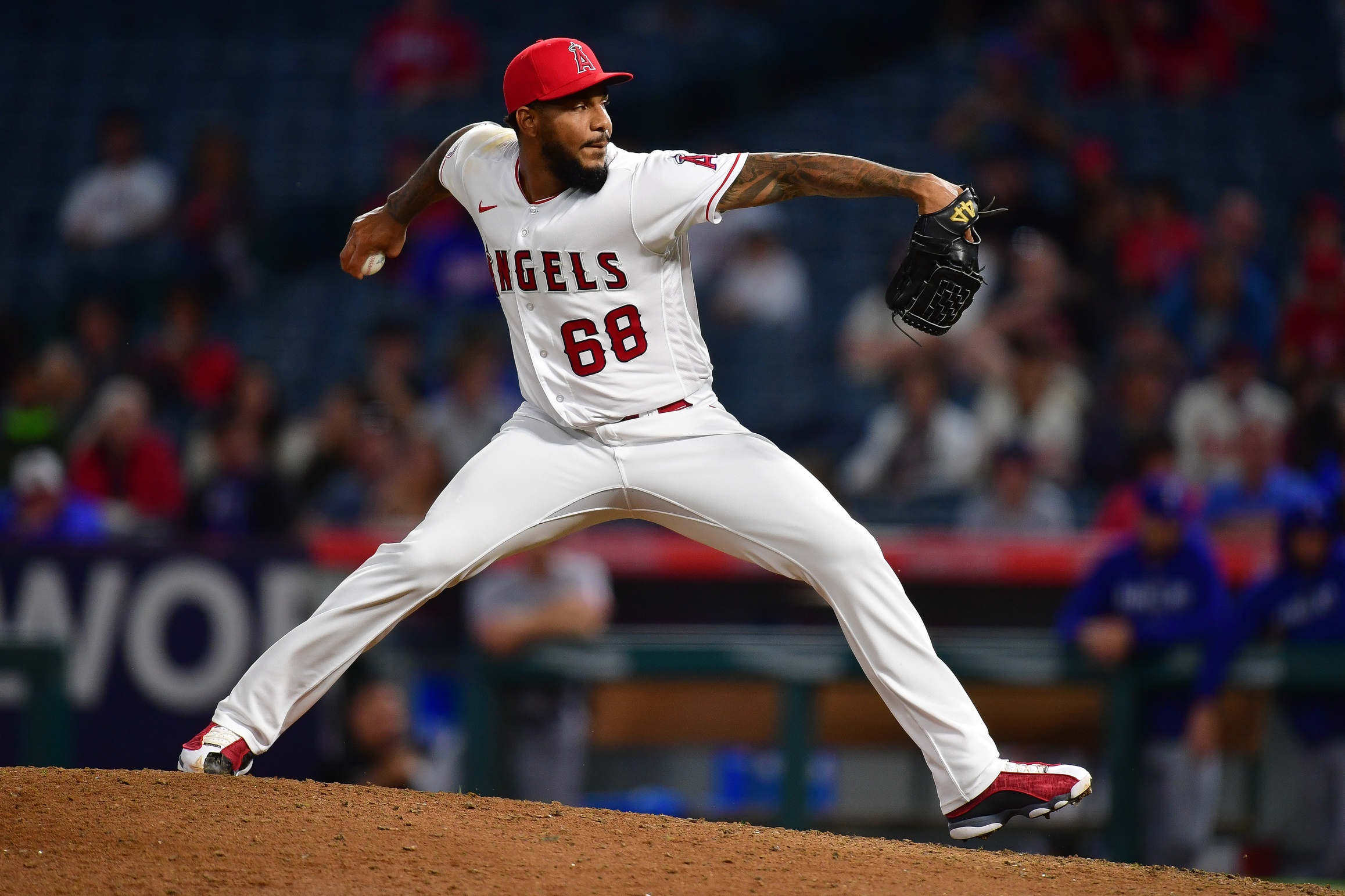 Angels Roster News: Halos Officially Non-Tender One Pitcher - Los ...