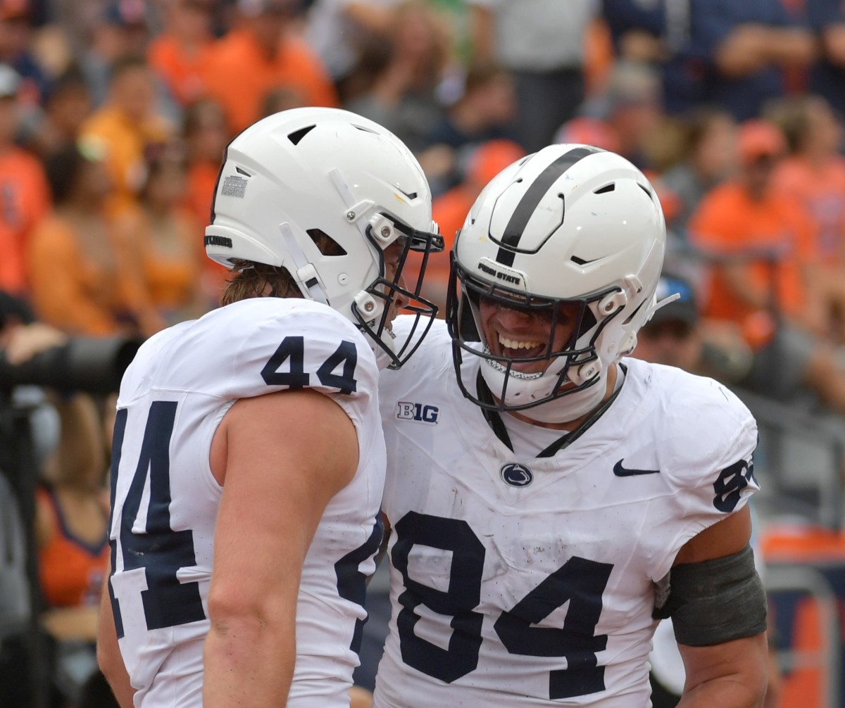 Penn State Football: Penn State Football Players Recognized on Senior ...