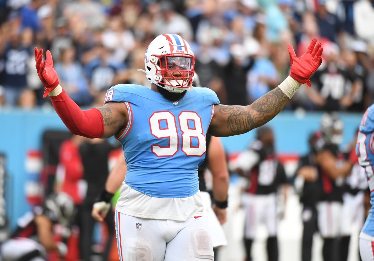 WATCH: Titans DL Jeffery Simmons Scores Touchdown on Will Levis 2-yard ...