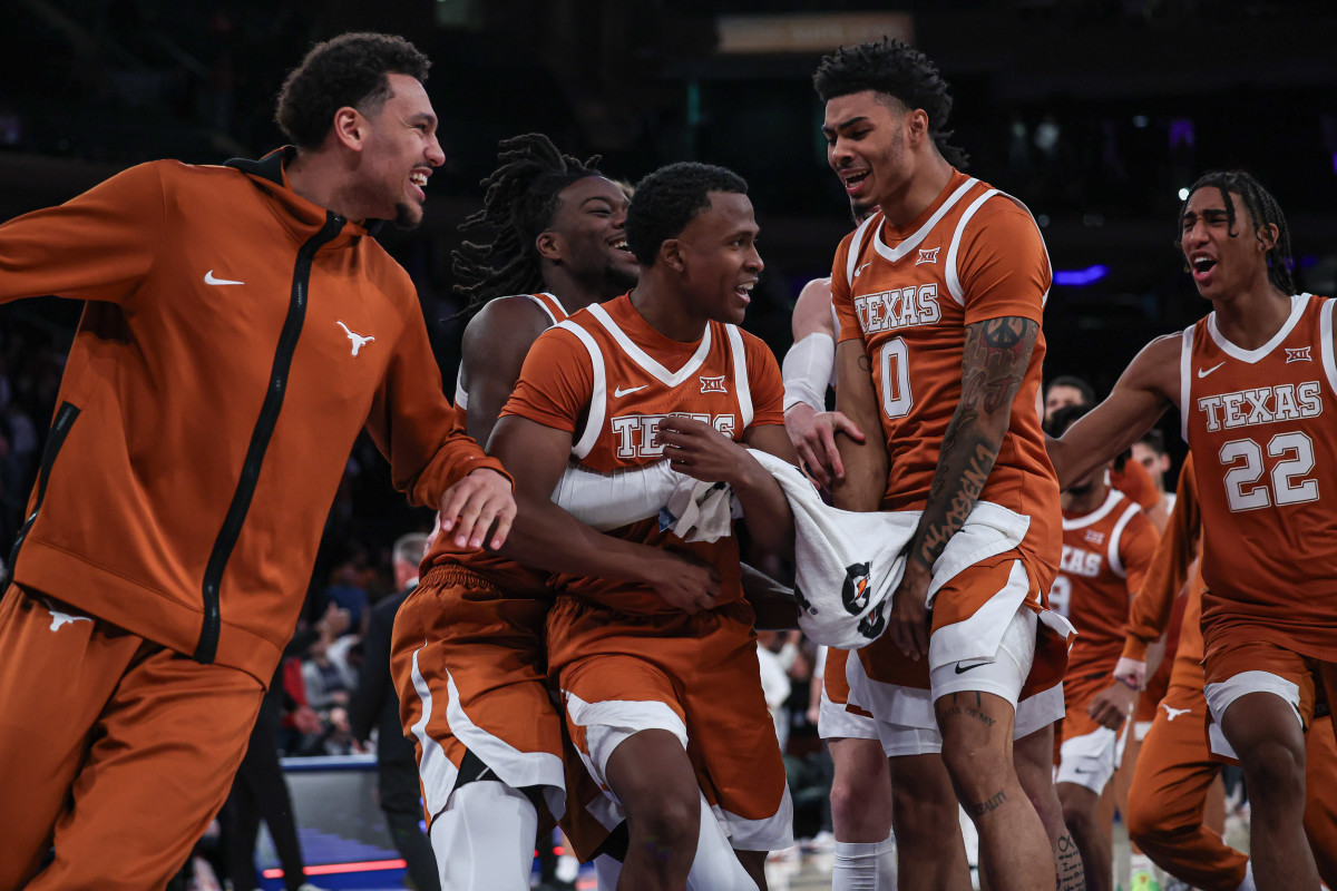 Texas Longhorns vs. UConn Huskies: Preview, Betting Odds, How to Watch ...