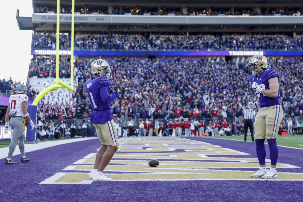 Huskies Finally Finish Off WSU, Perfect Regular Season - Sports ...