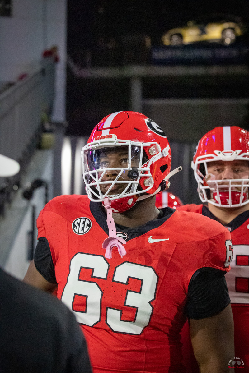 Georgia vs Georgia Tech Photos From the Matchup, Bulldogs Rush to Win ...