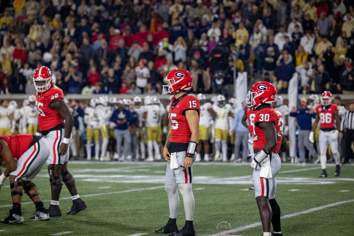 Georgia vs Georgia Tech Photos From the Matchup, Bulldogs Rush to Win ...