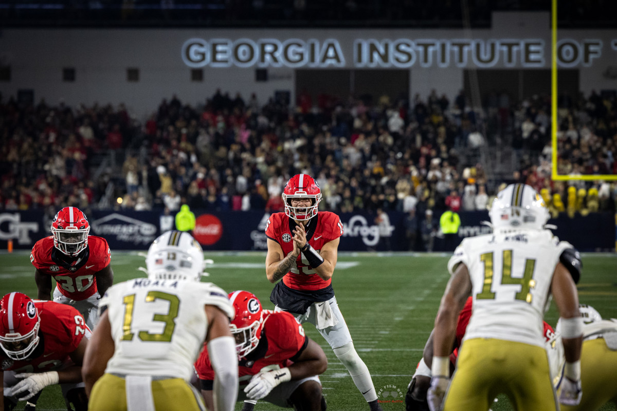 Georgia vs Georgia Tech Photos From the Matchup, Bulldogs Rush to Win ...
