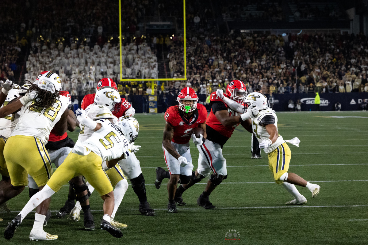 Georgia vs Georgia Tech Photos From the Matchup, Bulldogs Rush to Win ...