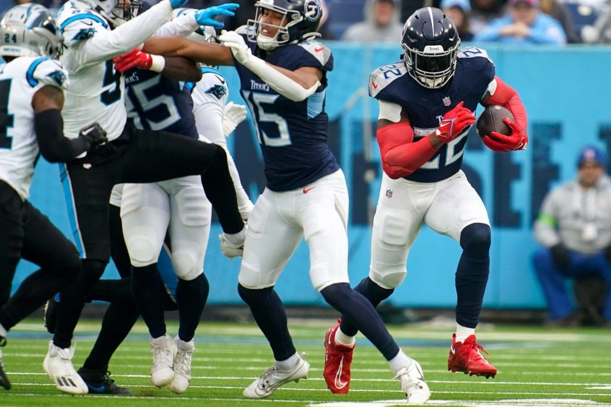 Photo Gallery: Best Pictures From Titans' 17-10 Win Over Carolina ...