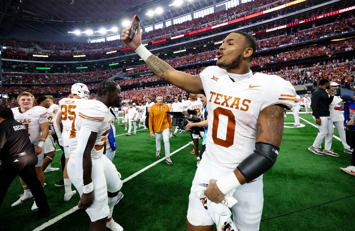 Ja'Tavion Sanders Lives Out Texas Longhorns Dream In Sugar Bowl Matchup - Sports Illustrated ...