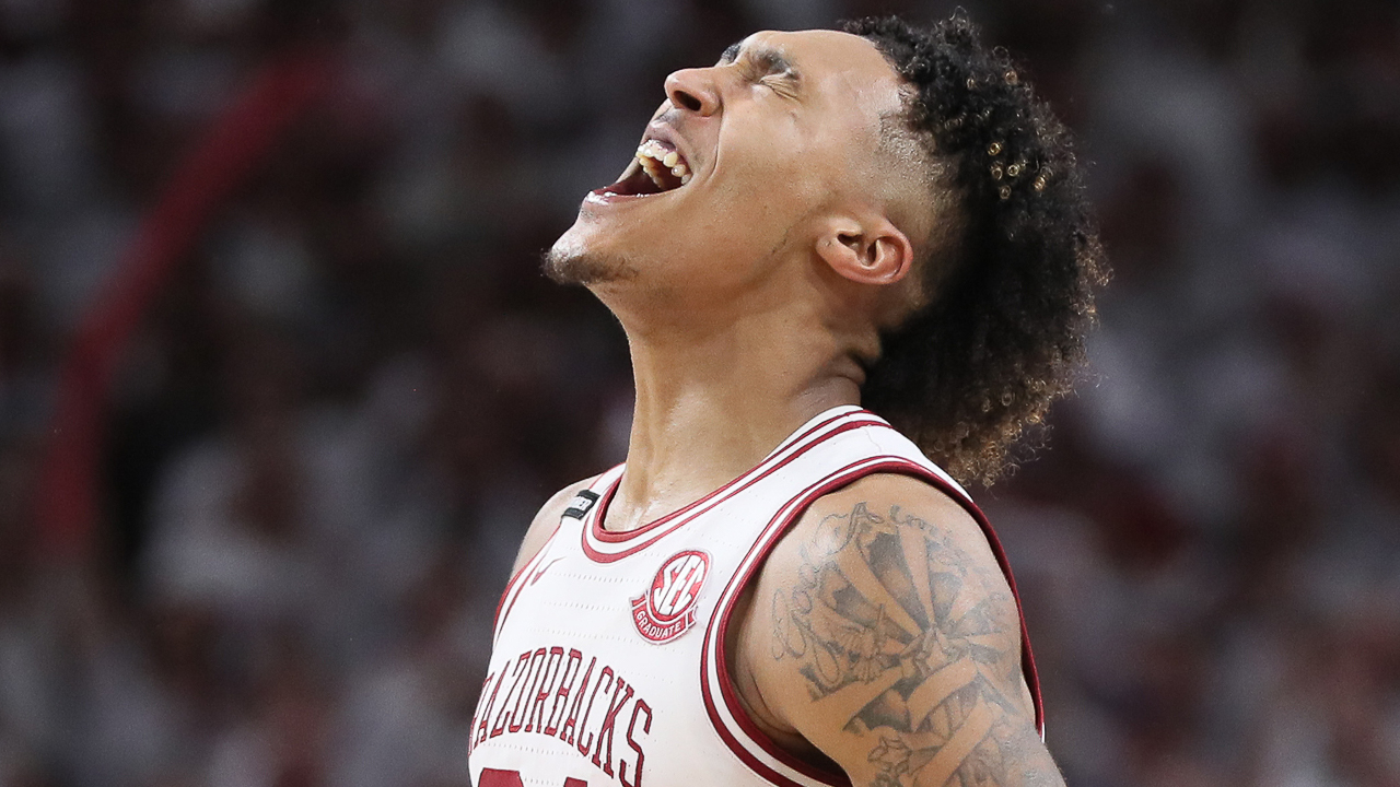 'Want me to let it fly?' Davenport's question added humor to start ...