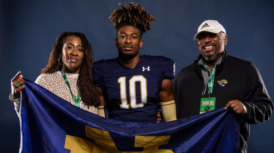 Kris Mitchell Ready To Help Notre Dame Receivers Take Off - Sports ...