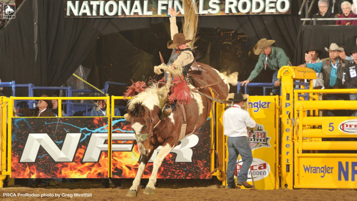 Kade Bruno and Zeke Thurston Share Round 1 Win at 2023 NFR - Sports ...