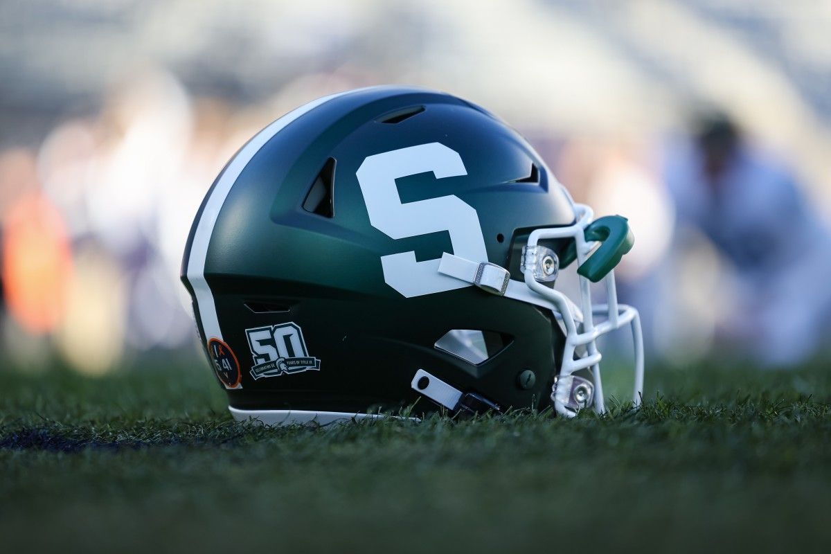 Michigan State OL Geno VanDeMark, DT Derrick Harmon withdraw from ...