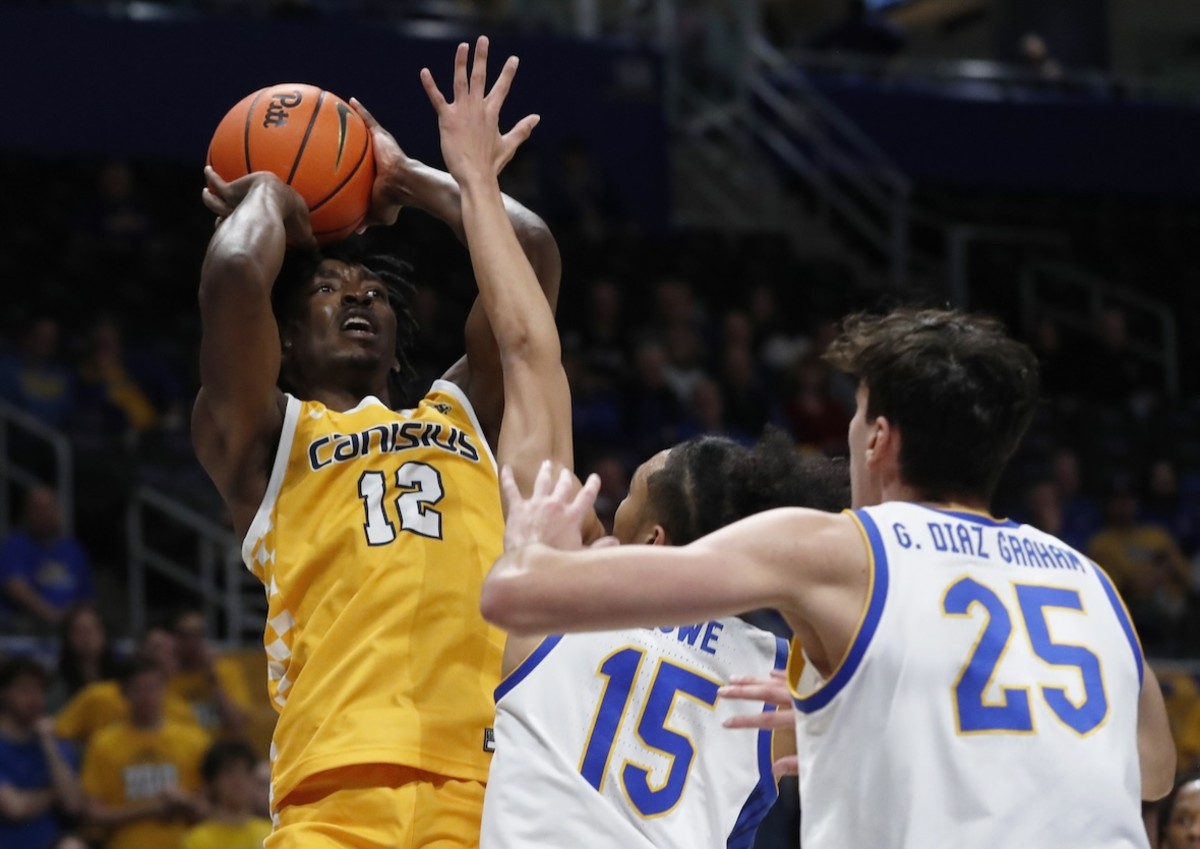 Pitt Panthers Spark Comeback With New Defensive Look - Sports ...