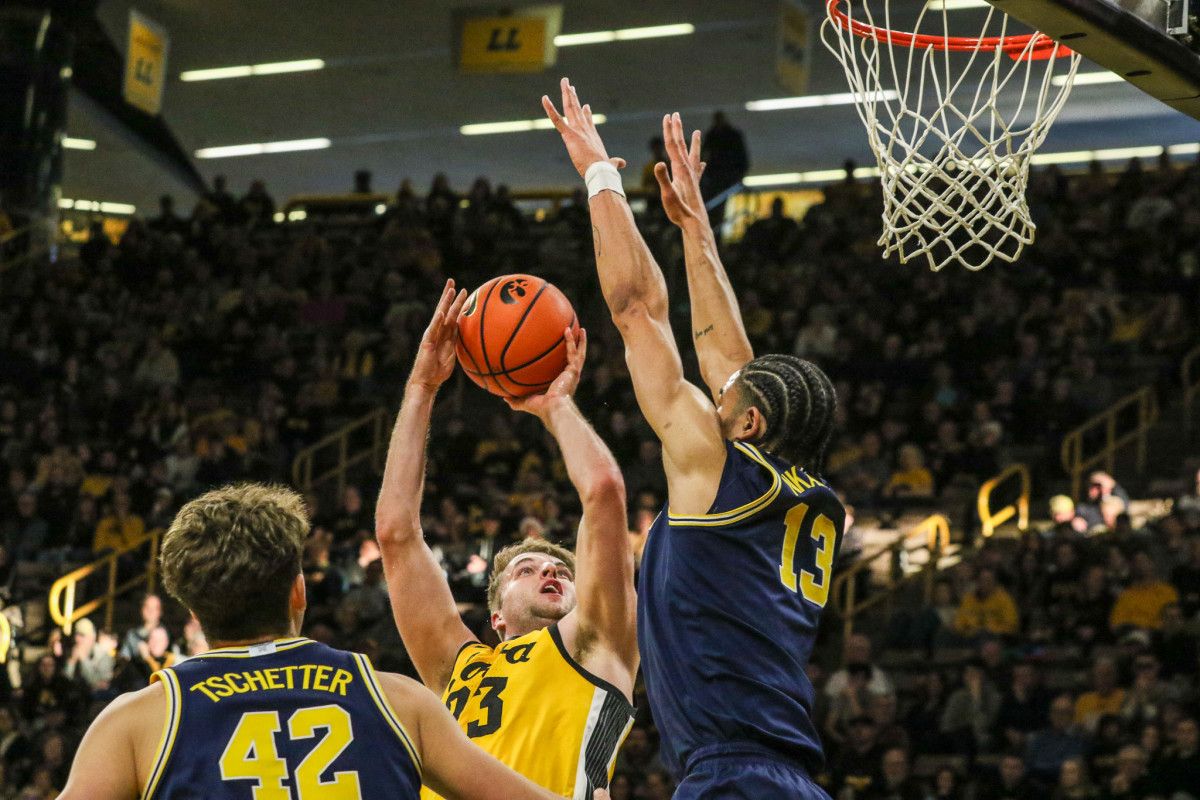Hawkeye Basketball's Skid Continues - Sports Illustrated Iowa Hawkeyes ...