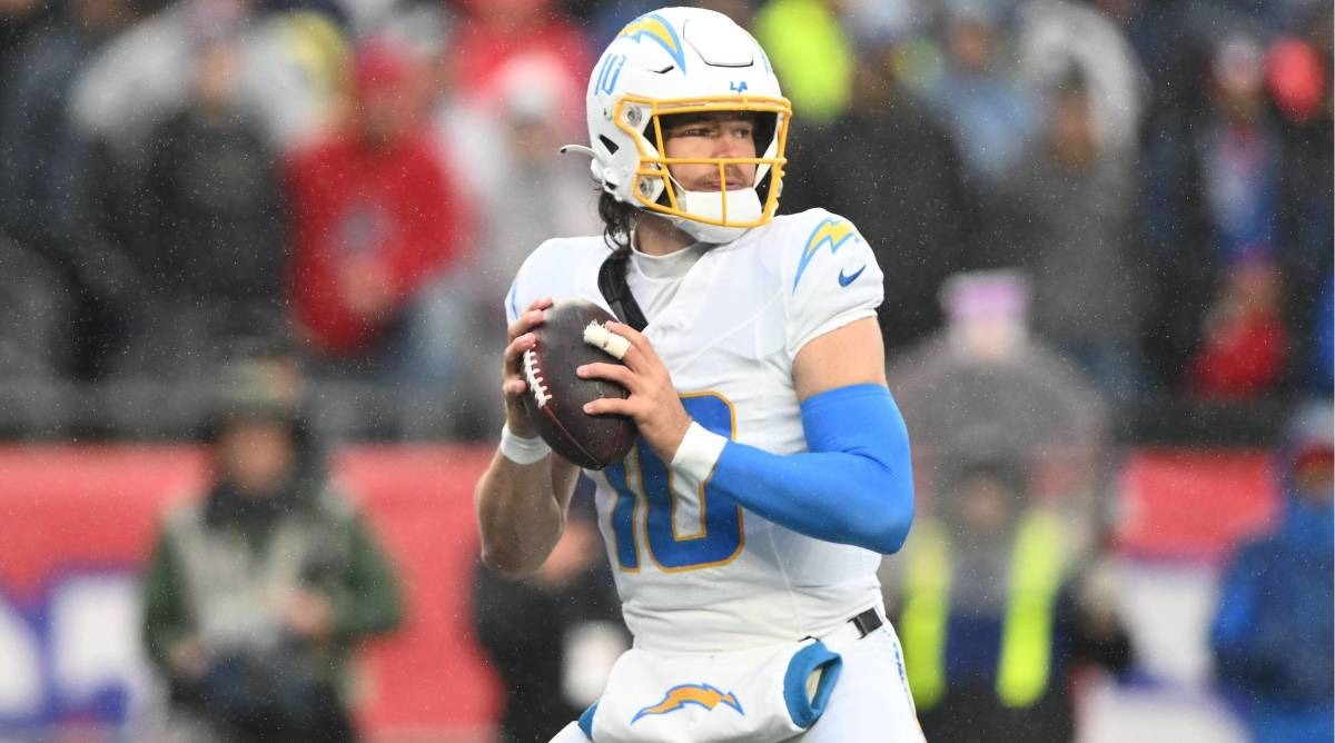 Chargers QB Justin Herbert To Undergo Season-Ending Finger Surgery ...