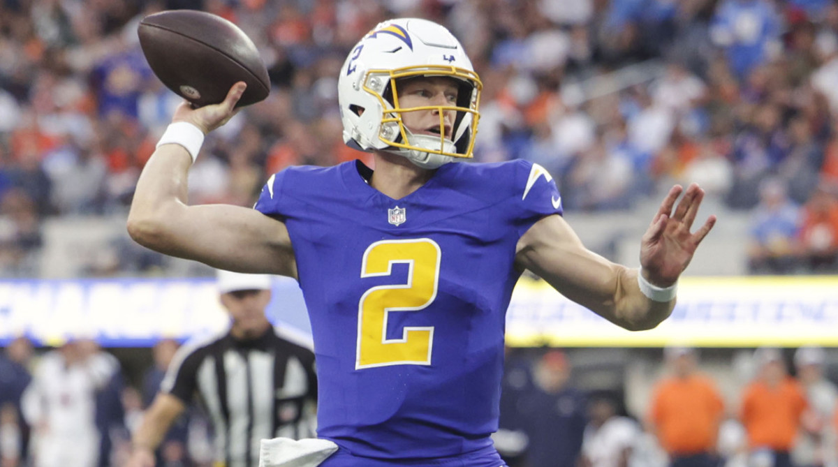 Chargers vs. Raiders Player Props and Predictions for ‘Thursday Night ...