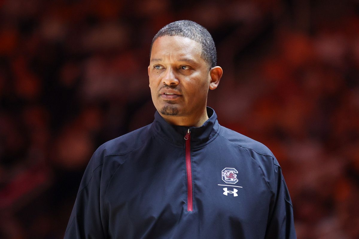 South Carolina Men's Baskerball Team Stays Calm In Close 73-69 Win Over ...