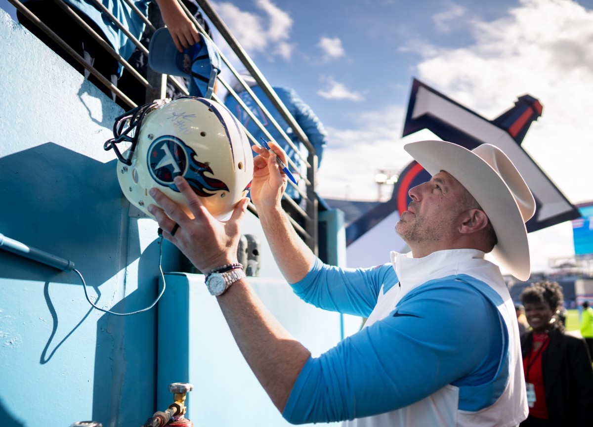 Live Blog: Follow Tennessee Titans' Home Game With Houston Texans in ...