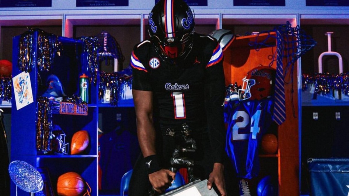 Elite QB DJ Lagway Signs With the Florida Gators - Sports Illustrated ...