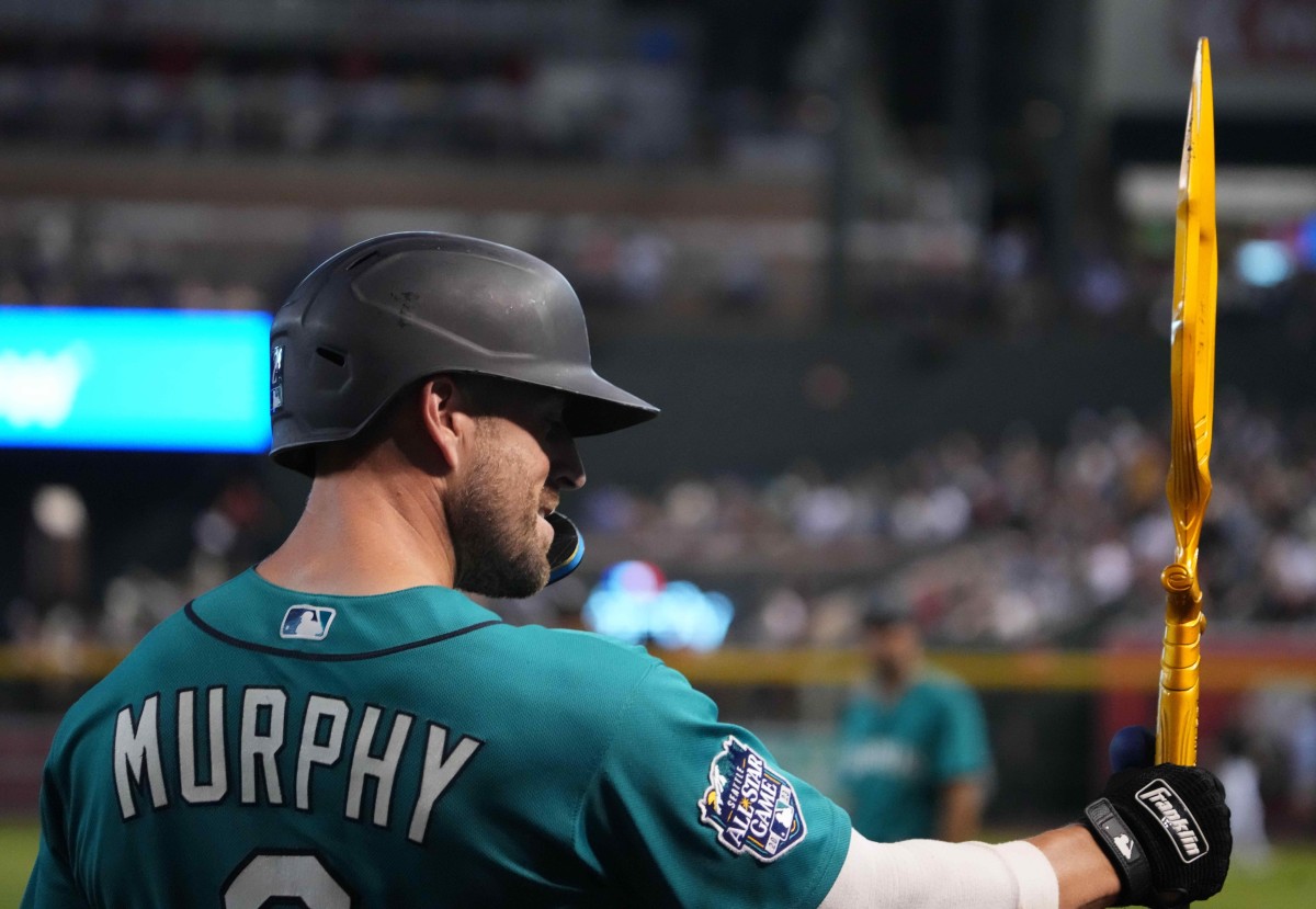Former Seattle Mariners, Colorado Rockies Backstop Signs with NL ...