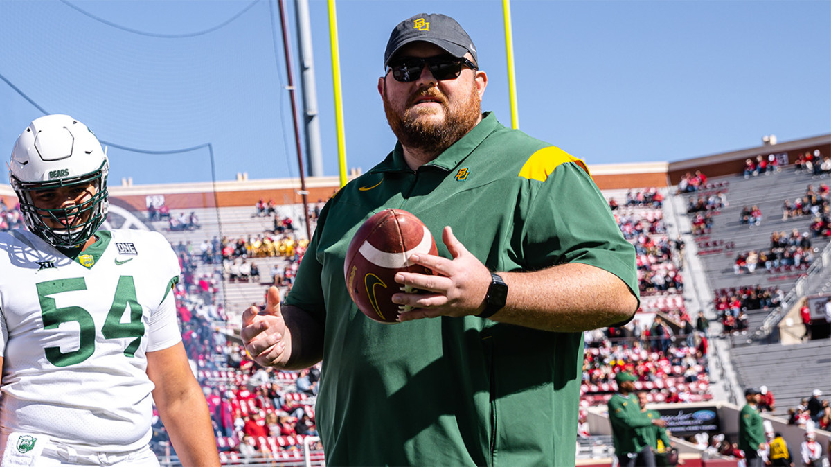 Arkansas Razorbacks competing with Alabama, Georgia, Michigan for top ...