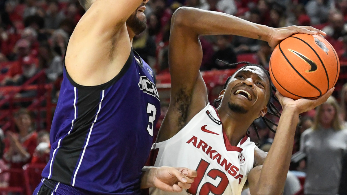 Razorbacks survive sluggish start to pull away from Abilene Christian ...