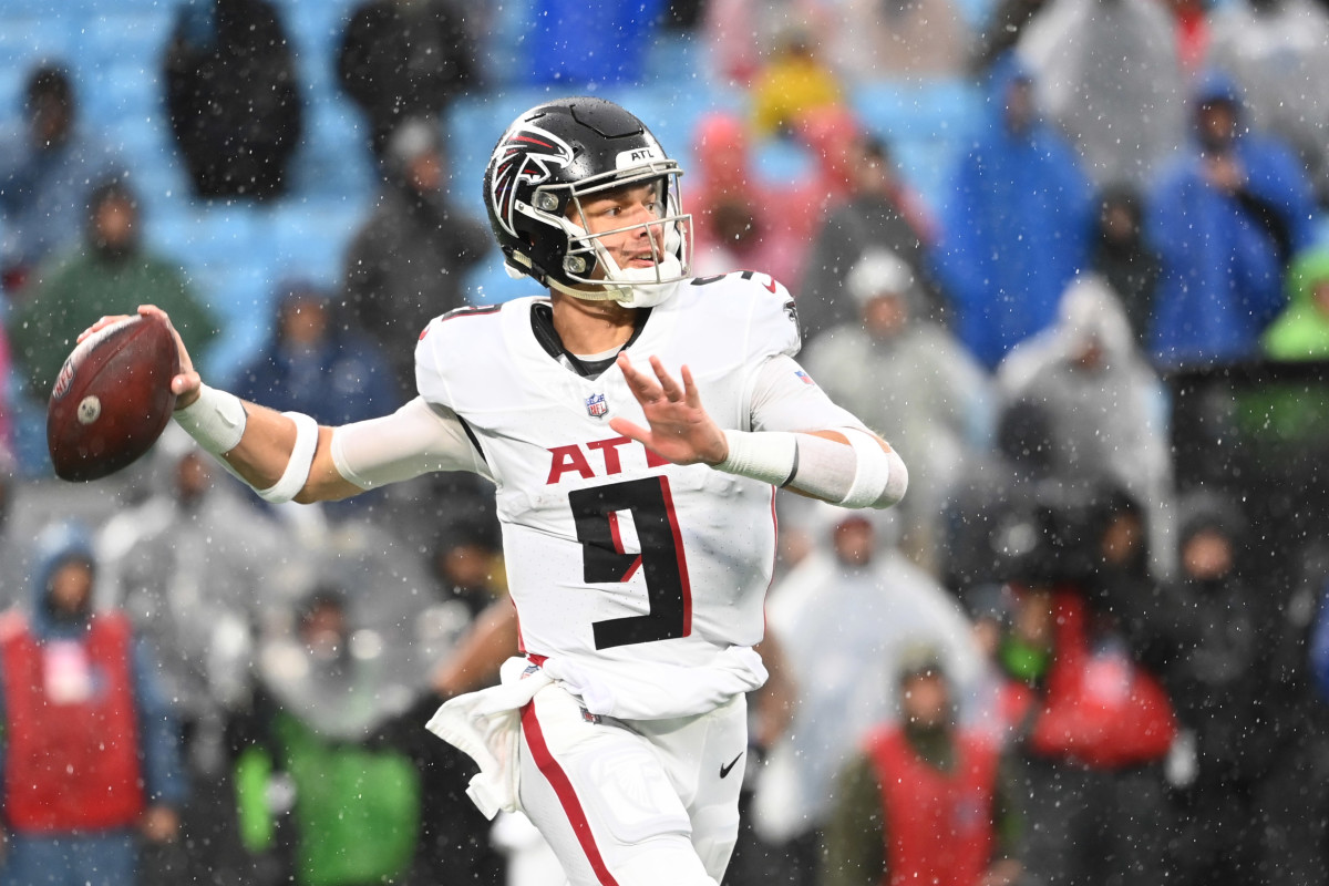 ‘Accountability!’ Are Falcons Coaches At Fault for QB Desmond Ridder ...