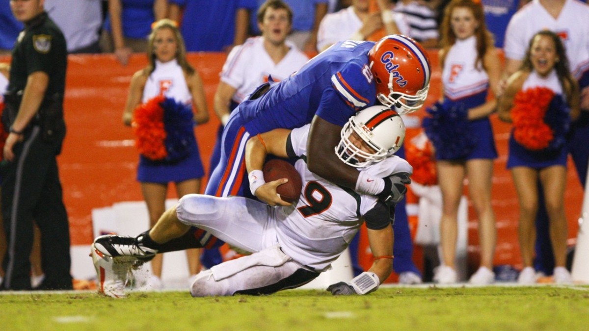 Carlos Dunlap Endorses 'Influential' New Florida DL Coach Gerald ...