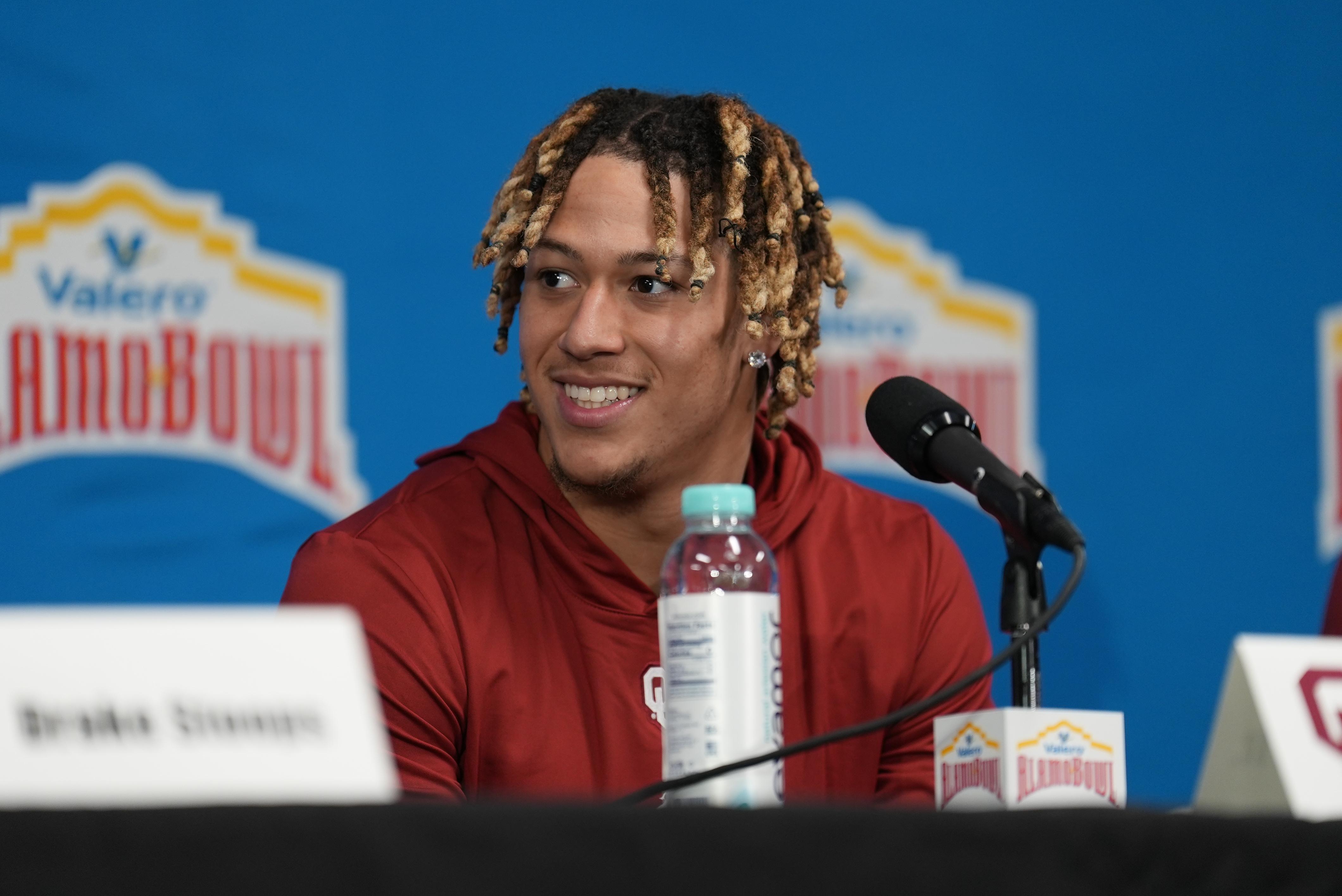 Oklahoma DB Billy Bowman Roasts Texas QB Arch Manning — and ESPN ...