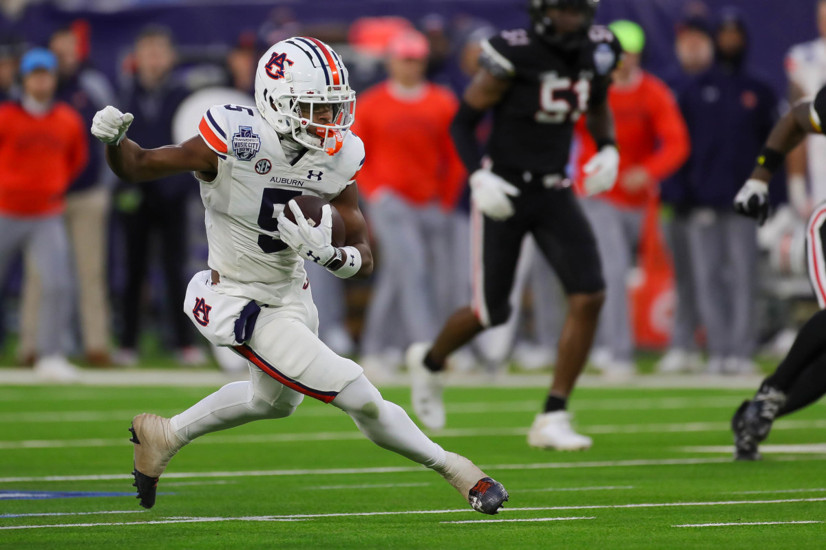 GALLERY: Photos from Auburn's loss to Maryland in the Music City Bowl ...