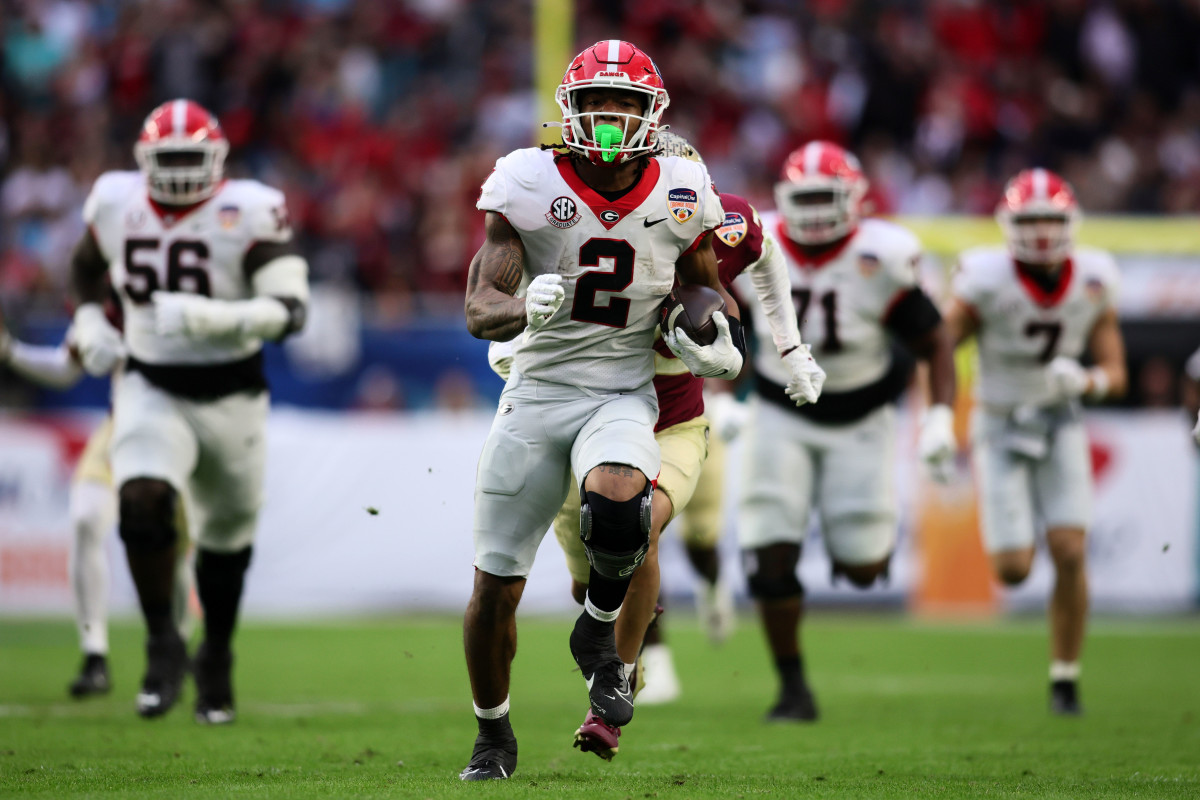 Georgia Bulldogs Dominating Florida State at Half of Orange Bowl Game ...