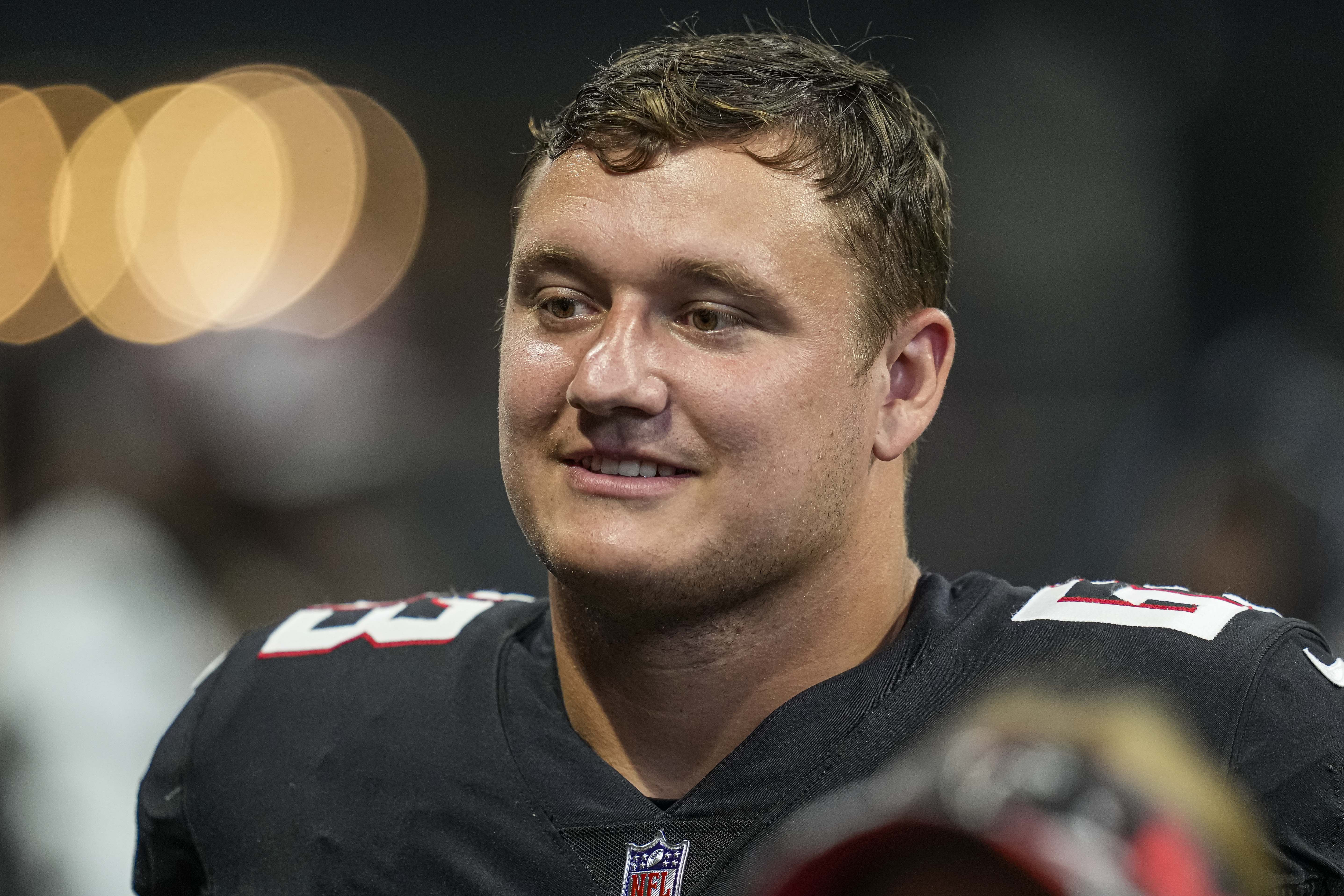 'Unlike Anybody I've Been Around': Atlanta Falcons OL Chris Lindstrom ...