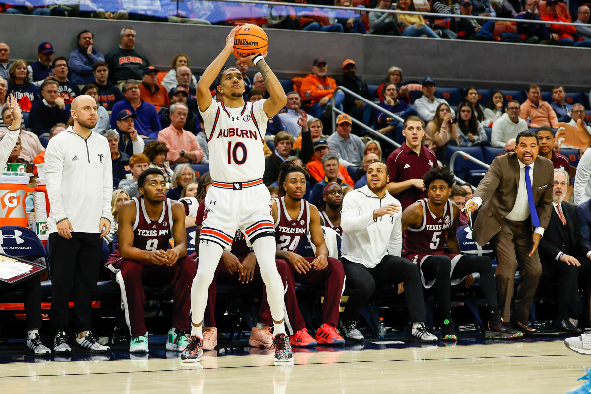 GALLERY: Photos from Auburn basketball's 66-55 win over Texas A&M ...