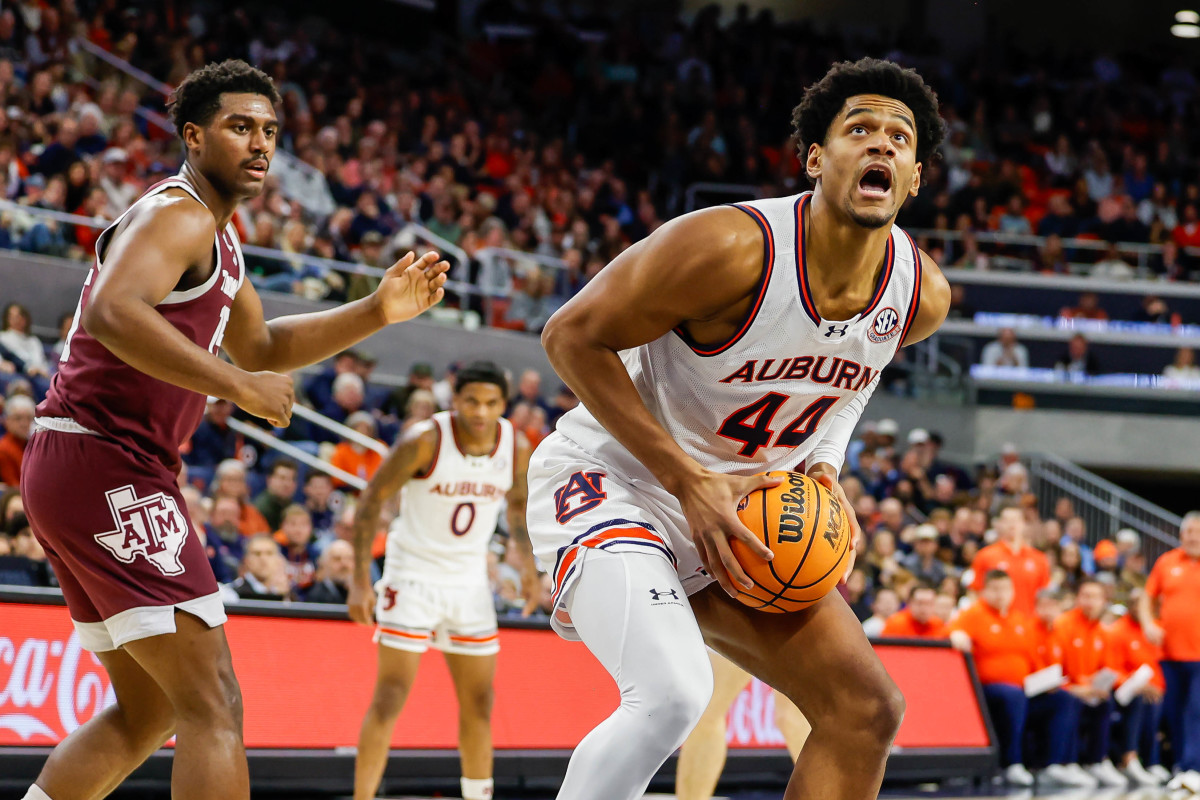 GALLERY: Photos from Auburn basketball's 66-55 win over Texas A&M ...