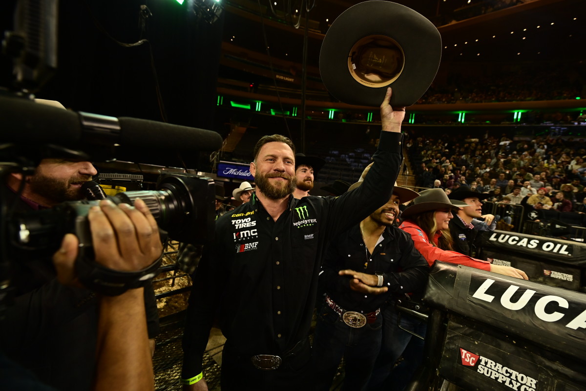 Dana White Accepts Cowboy Cerrone’s Audacious Challenge To Ride His ...