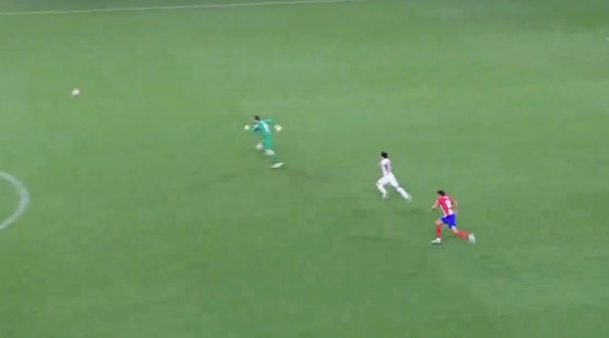 Brahim Diaz scores from 40 yards after outpacing Jan Oblak - Futbol on FanNation