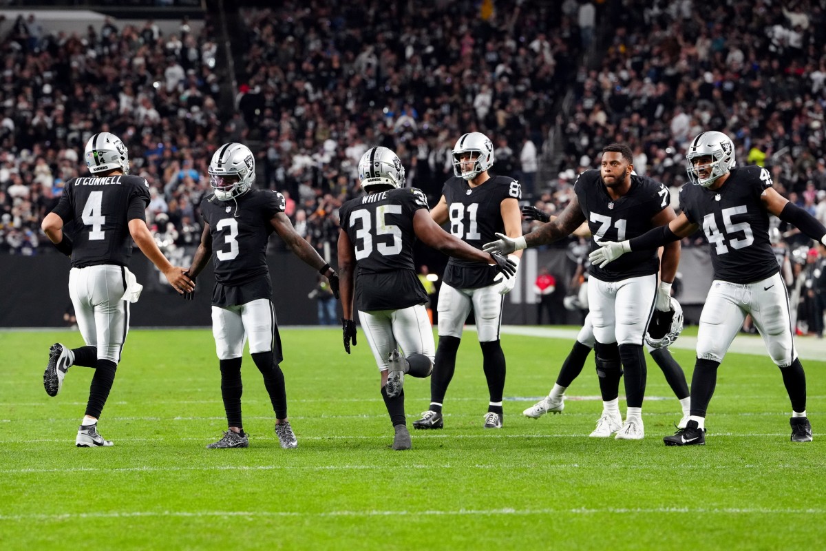 Raiders vs. Rams Joint Practice: G Van Roten - Sports Illustrated Las ...