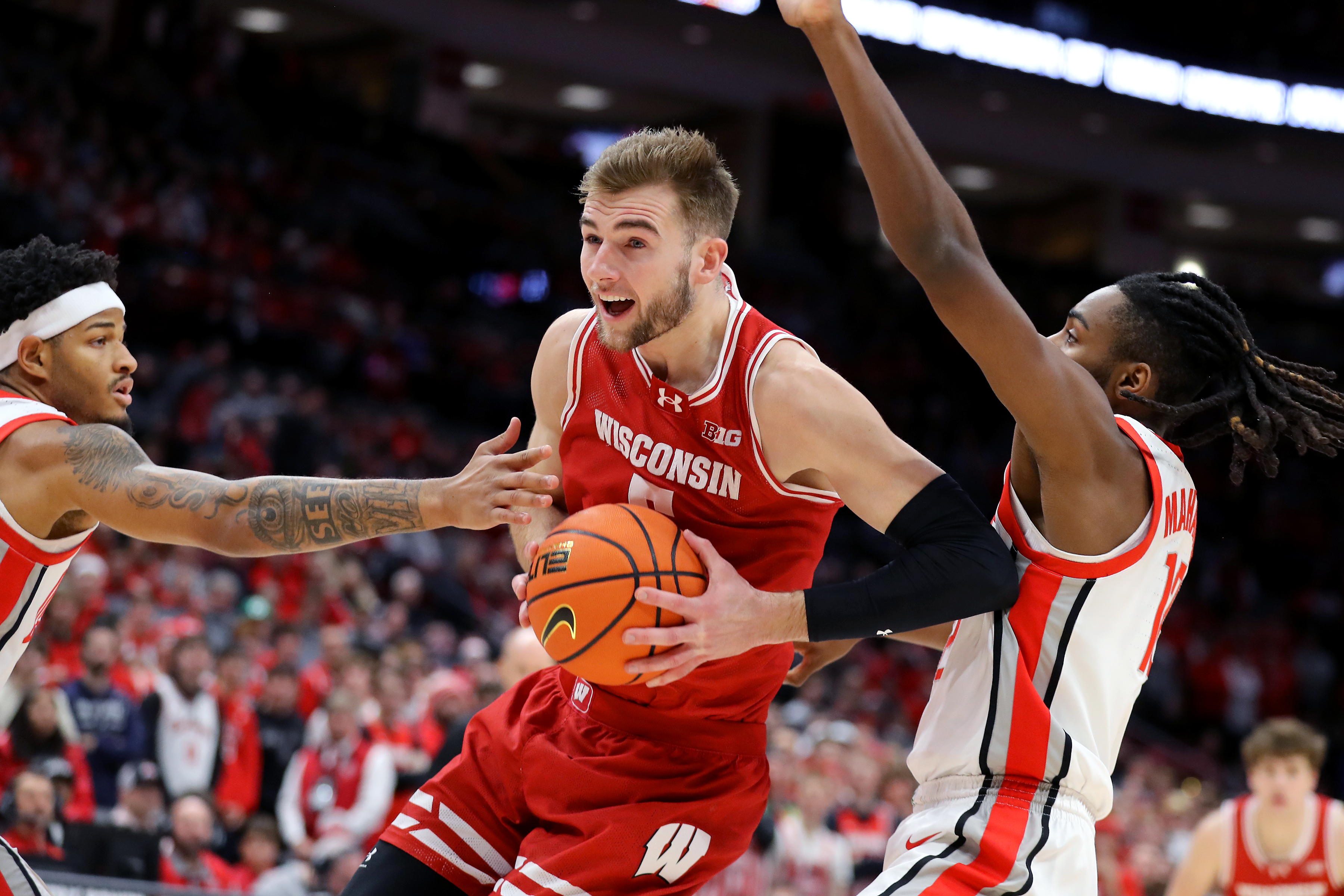 Big Ten Daily (Jan. 11): Wisconsin Basketball Remains Undefeated in Big ...