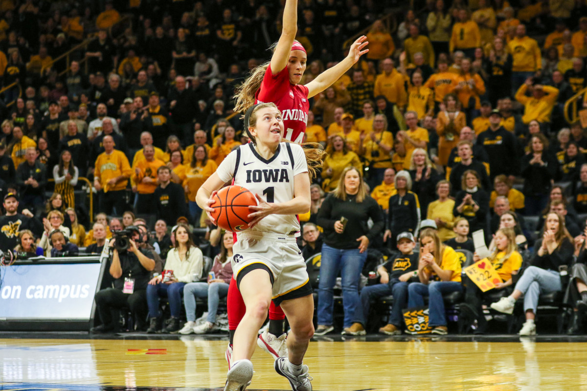 Hawkeyes Too Much for Visiting IU - Sports Illustrated Iowa Hawkeyes ...