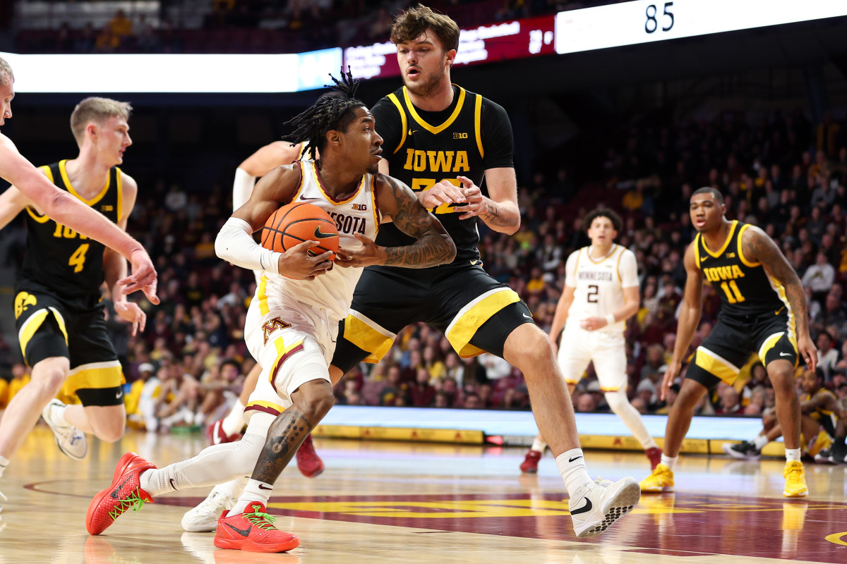 Hawkeye Hoops Figuring It Out - Sports Illustrated Iowa Hawkeyes News ...