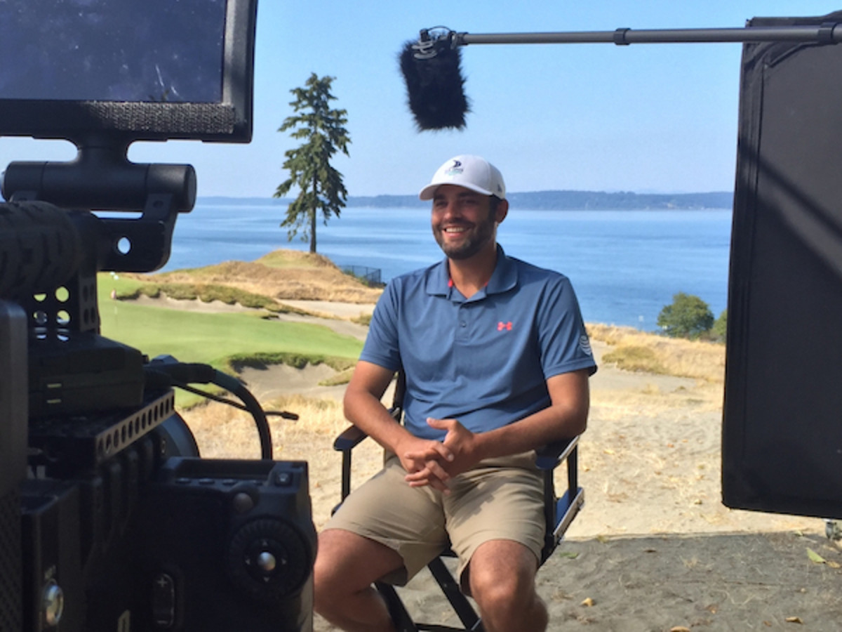 'Loopers' celebrates caddies walk - Sports Illustrated