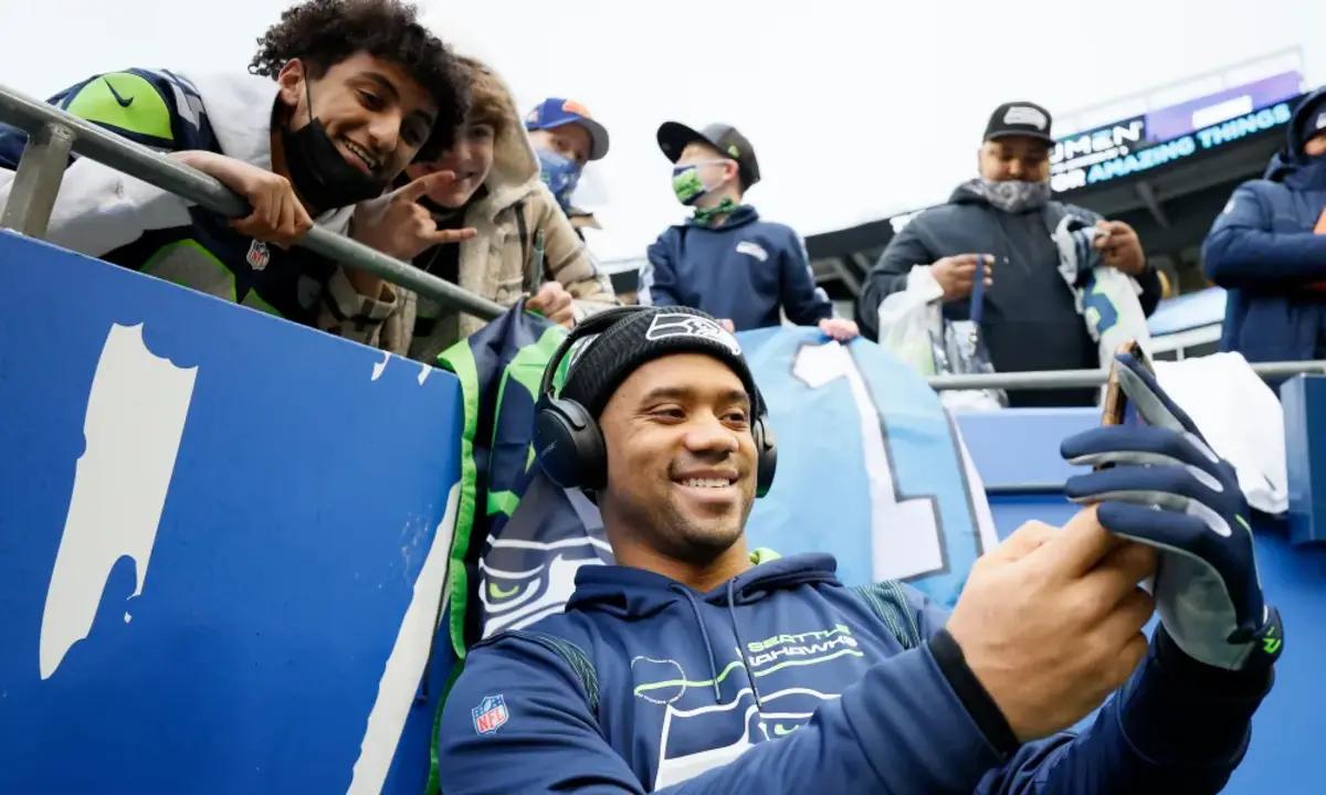 Russell's Return: Could Seahawks Ex QB Wilson Sign with NFC's Minnesota ...