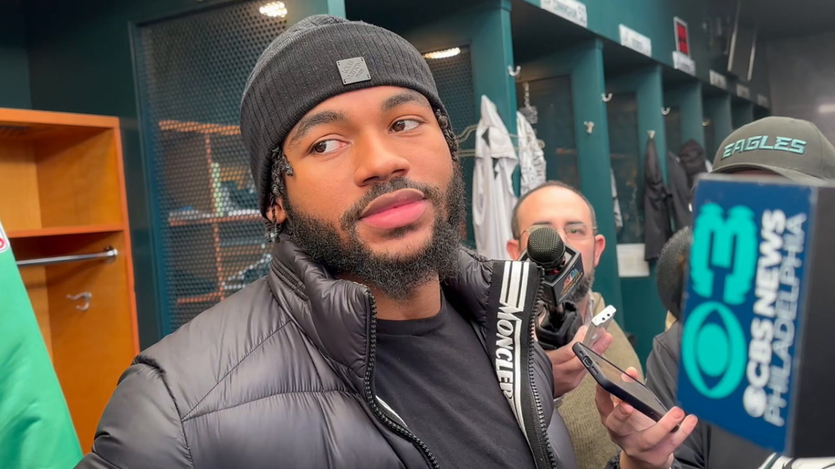 Philadelphia Eagles RB D'Andre Swift Signs With Chicago Bears as RB ...