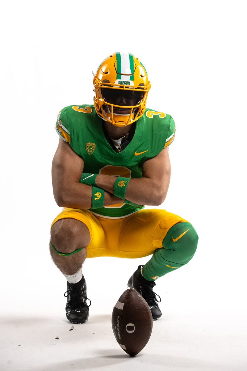 THE LATEST: Oregon and Elite Linebacker Noah Mikhail - Sports ...