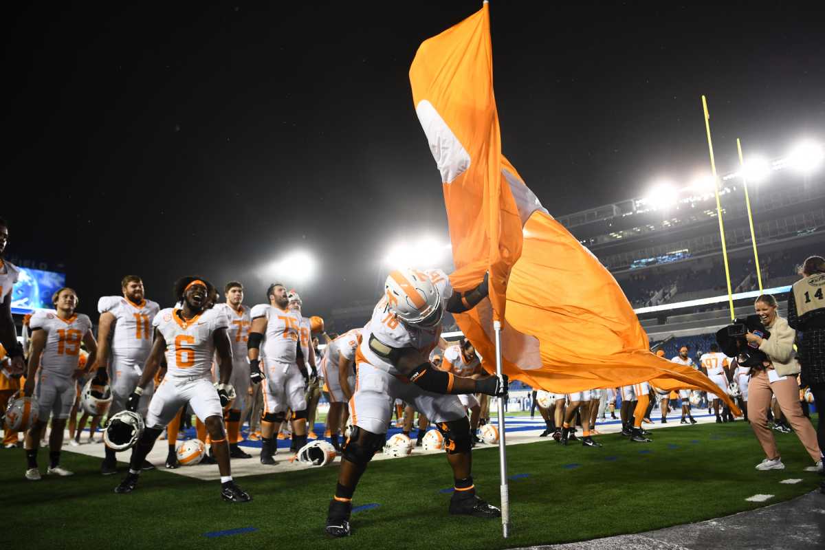 Javontez Spraggins Announces Return On Social Media To Tennessee ...