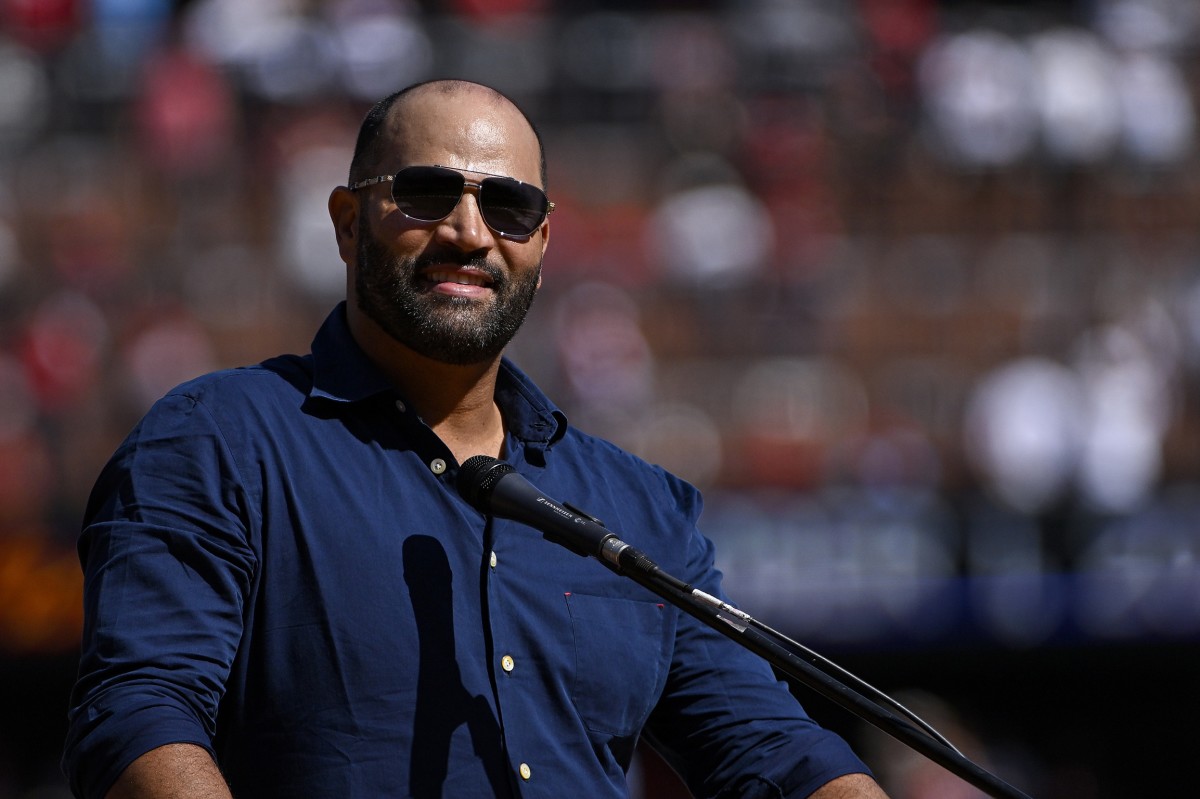 St. Louis Cardinals' Great Gives Awesome Tribute to New Hall of Famer ...