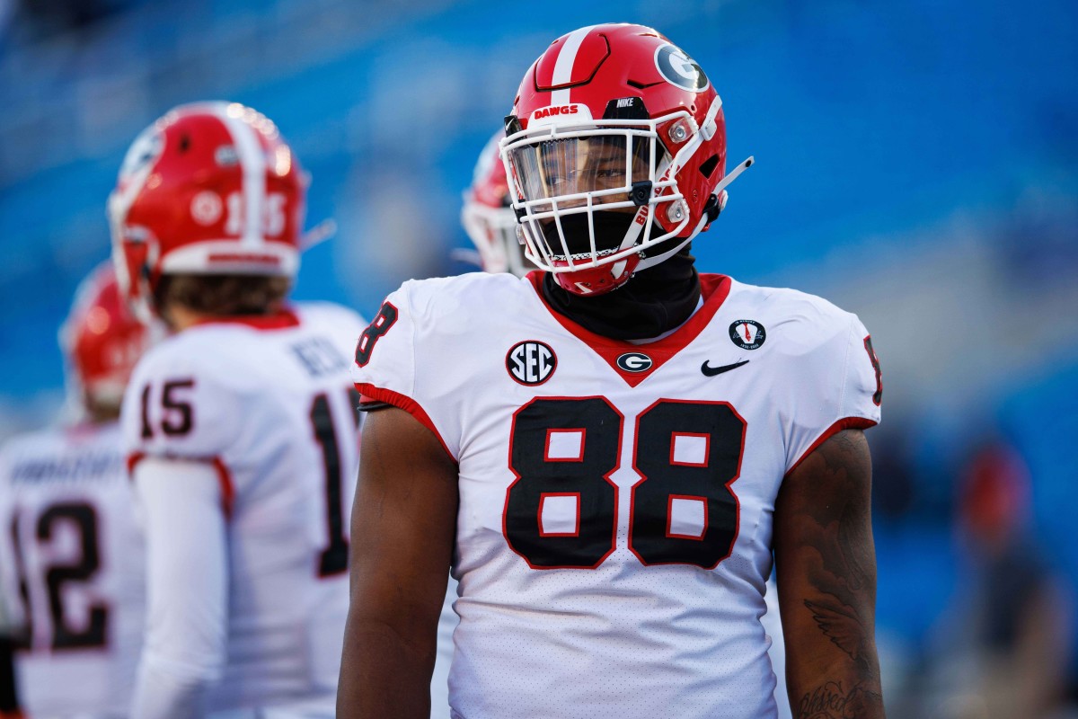 Jalen Carter Named a Finalist for NFL Defensive Rookie of the Year - Sports Illustrated Georgia ...