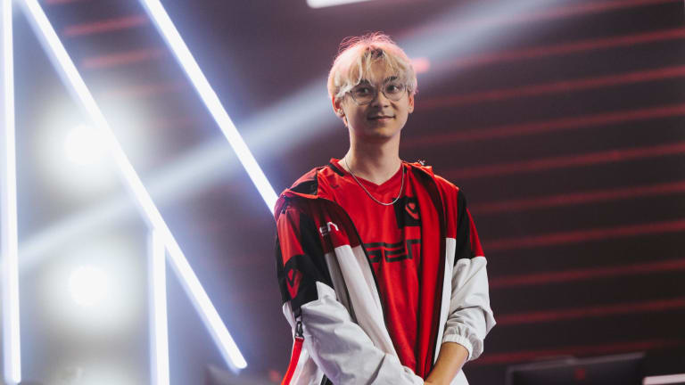 What VALORANT crosshair settings and video settings does TenZ use ...