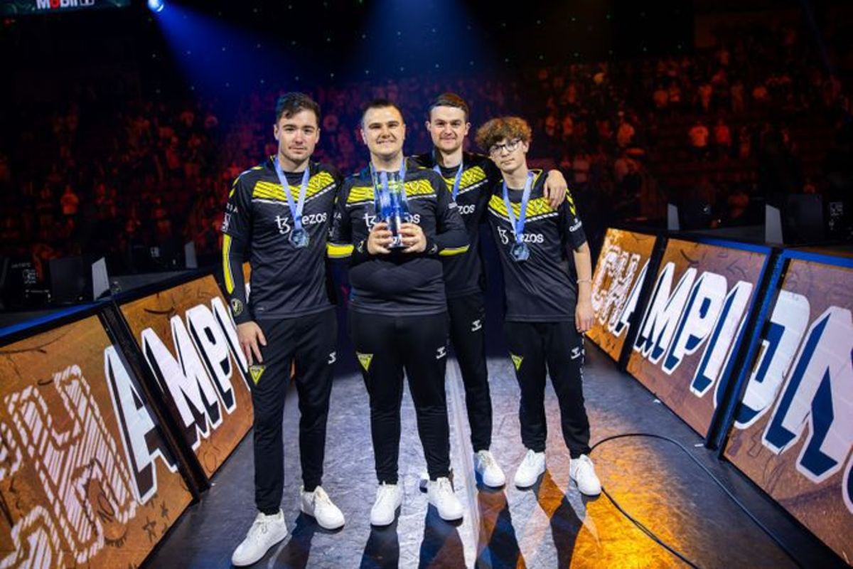 How The Best RLCS Teams Clinched Worlds Main Event - Esports Illustrated