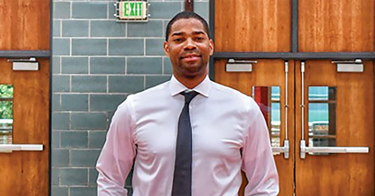 Calvert Hall basketball coach Gary Neal resigns - Sports Illustrated ...