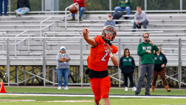 Jake Curry leads Edwardsville past Glenbard West in Illinois 8A ...
